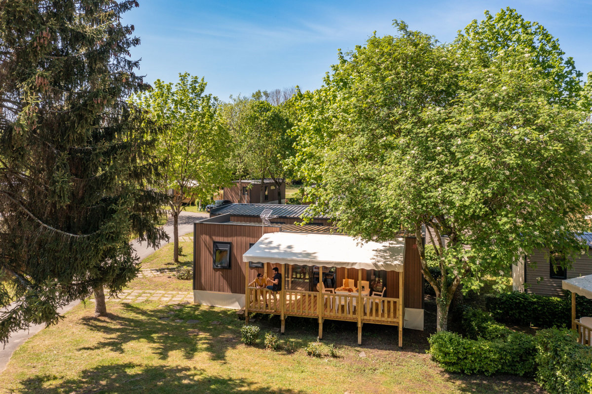 Country Park Crécy la Chapelle - Camping de luxe Seine-et-Marne - Crécy ...