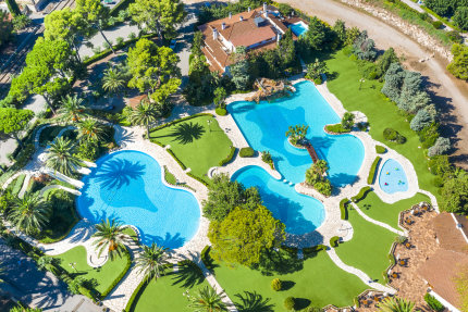 Campsites Spain | 4 and 5 stars with water park | Campings.Luxury