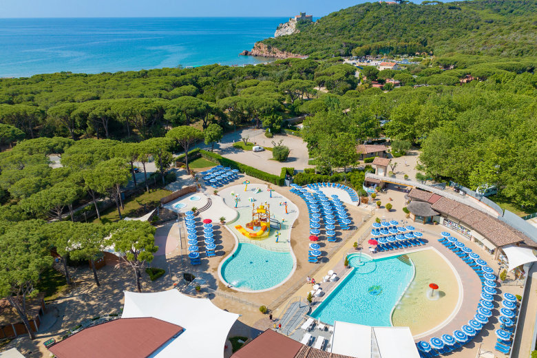 Campsites Italy | 4 and 5 stars with water park | Campings.Luxury