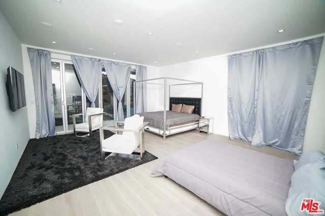 The Ice Mansion | LA Luxuries | Los Angeles Luxury Vacation & Rentals