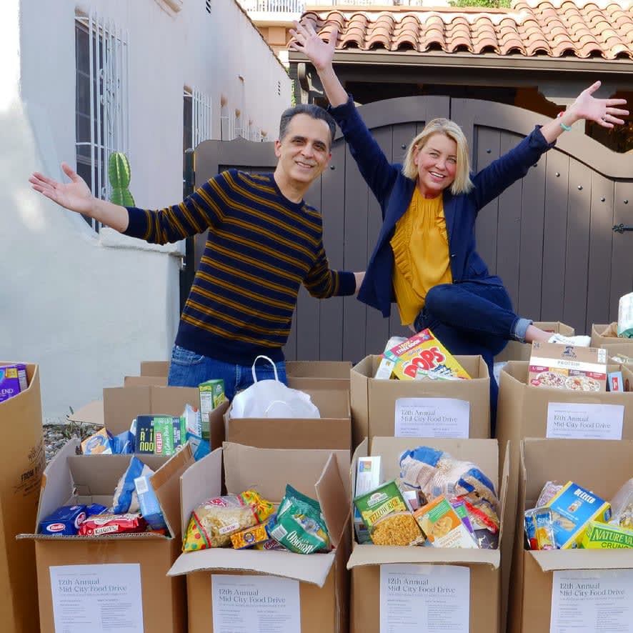 12th Annual Mid-City Los Angeles Food Drive World Harvest Food Bank