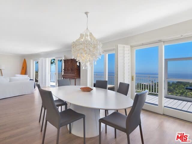 Tongareva Beach Estate | LA Luxuries | Los Angeles Luxury Vacation ...