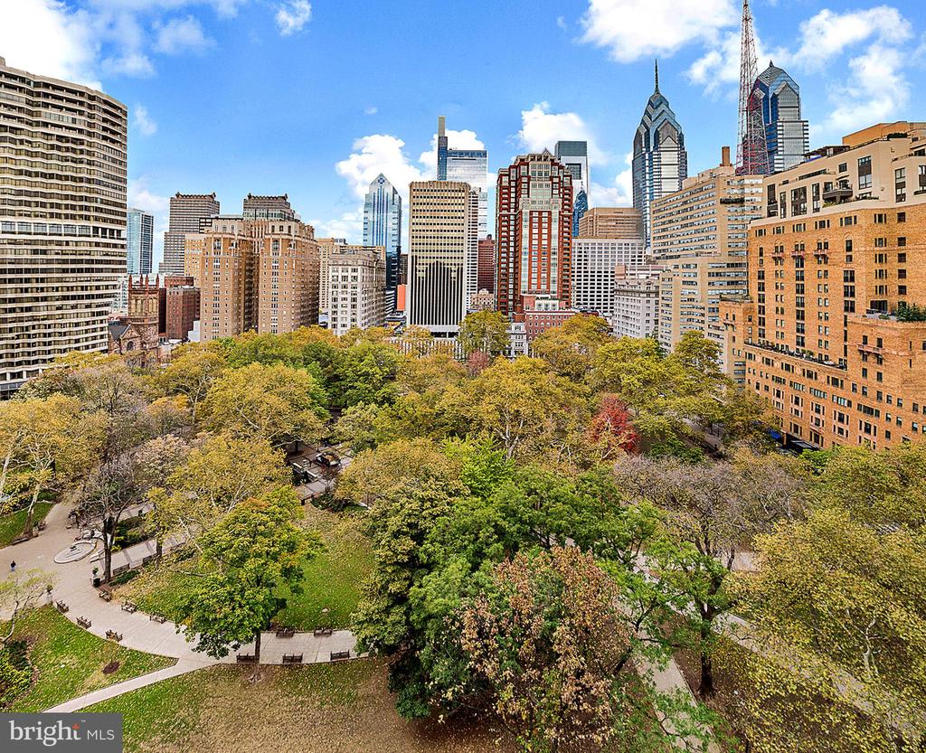 1810 Rittenhouse Sq, #1702-03