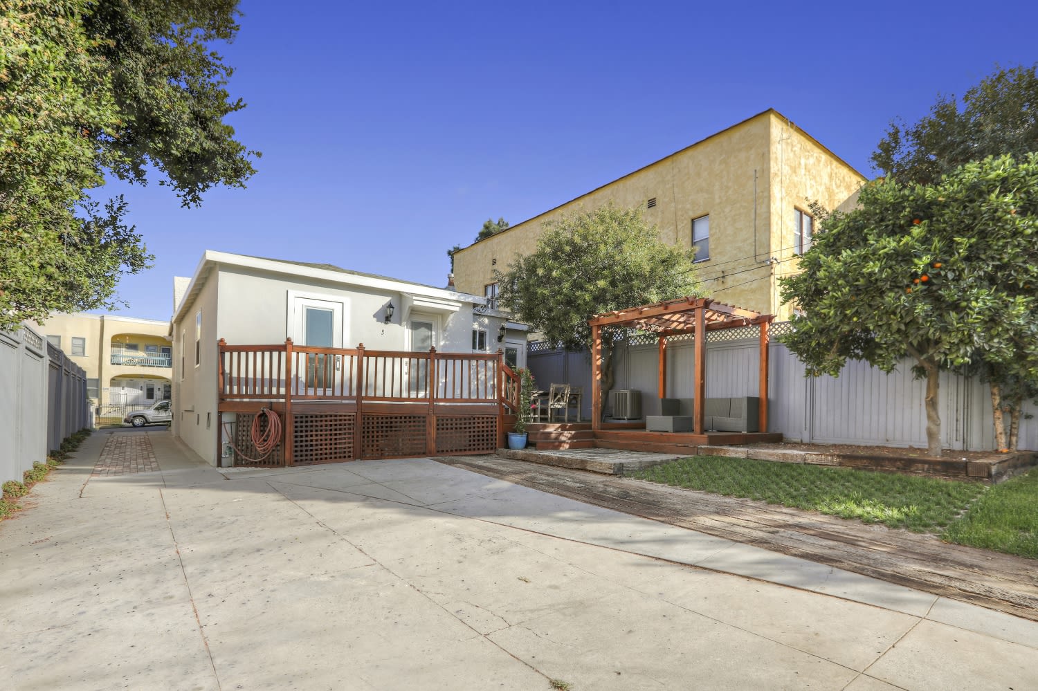 Mid-Los Angeles Bungalow | Mark Mintz Real Estate Group | Los Feliz ...