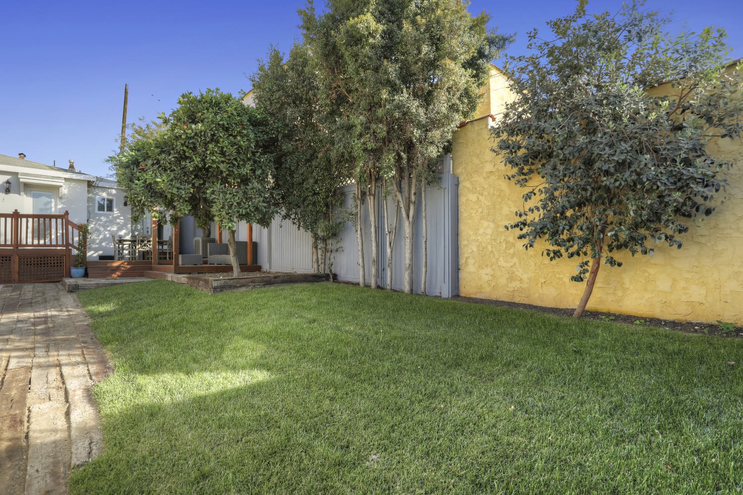 Mid-Los Angeles Bungalow | Mark Mintz Real Estate Group | Los Feliz ...