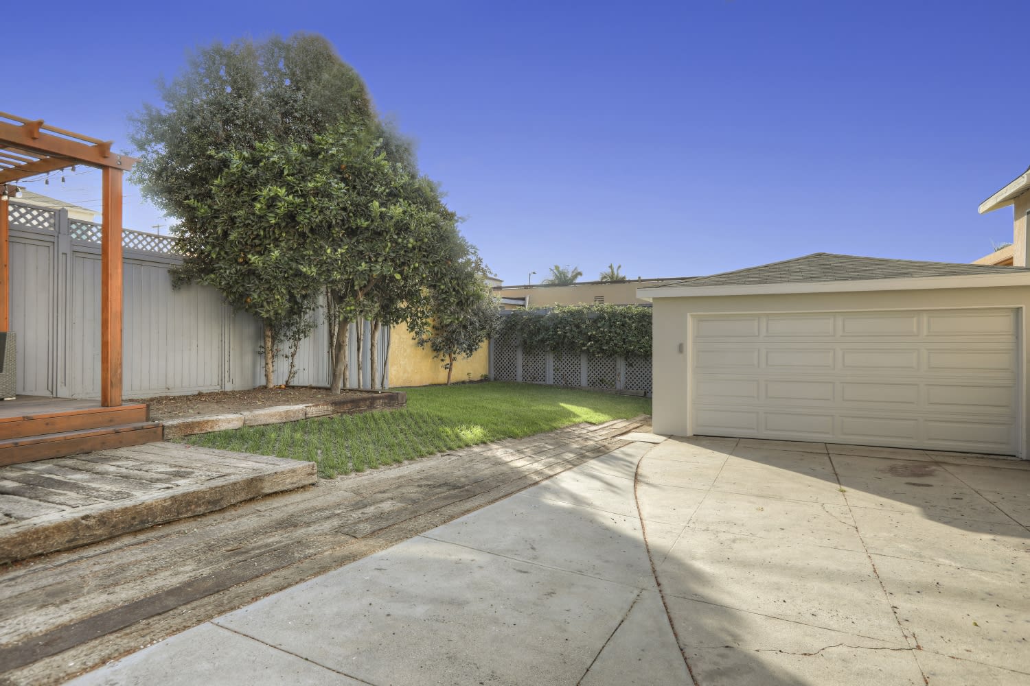 Mid-Los Angeles Bungalow | Mark Mintz Real Estate Group | Los Feliz ...