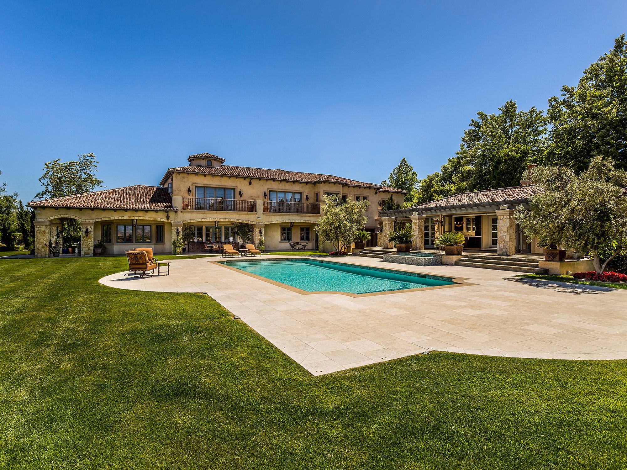 One time Home of Pop Star Britney Spears was Calabasas’ Top Sale of ...