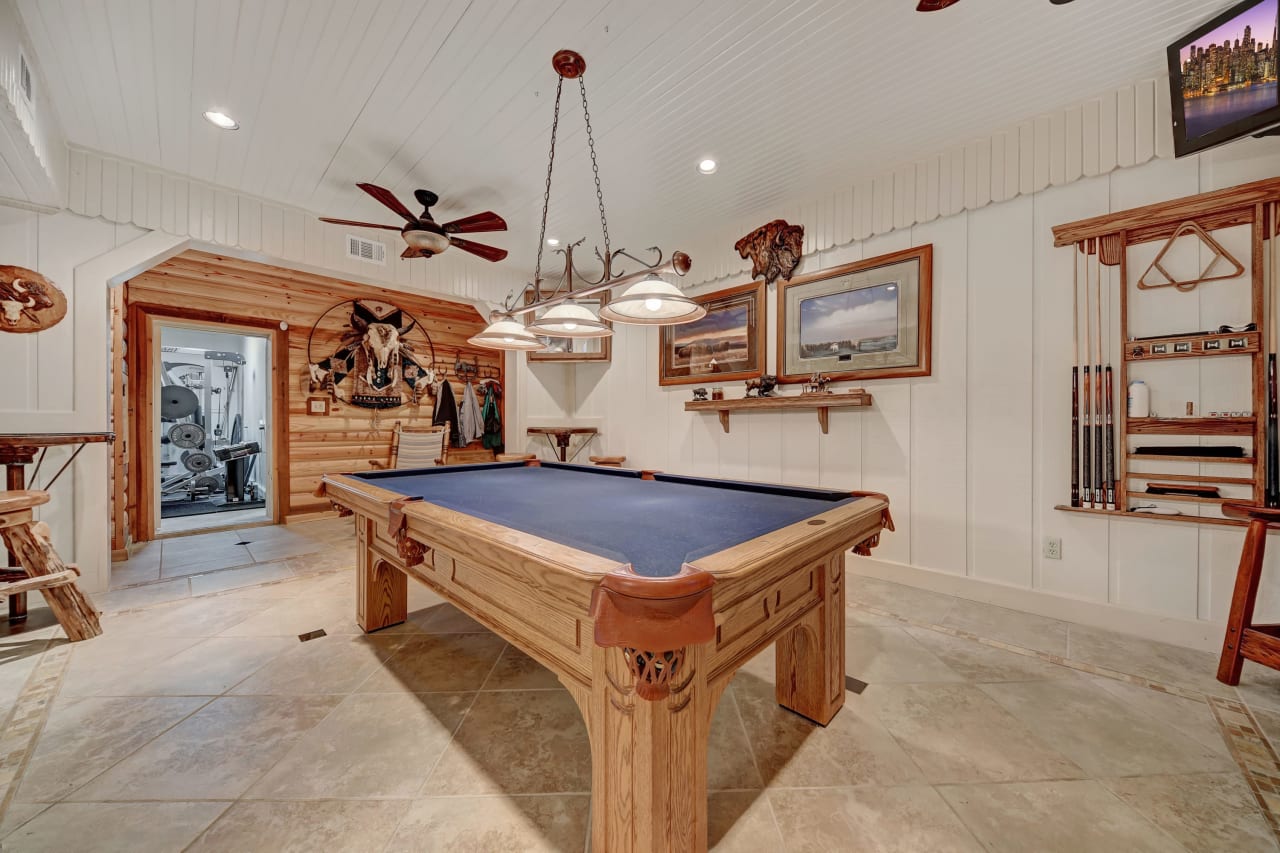 Iconic Diamond L Ranch Located in Washington County Between Brenham ...