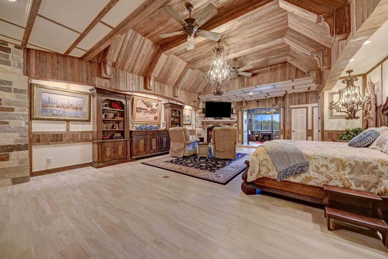 Iconic Diamond L Ranch Located in Washington County Between Brenham ...