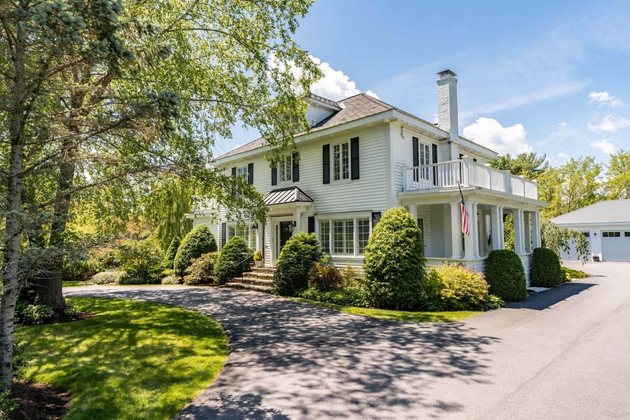 Beautifully Renovated Colonial on Falmouth Foreside! | The David Banks ...