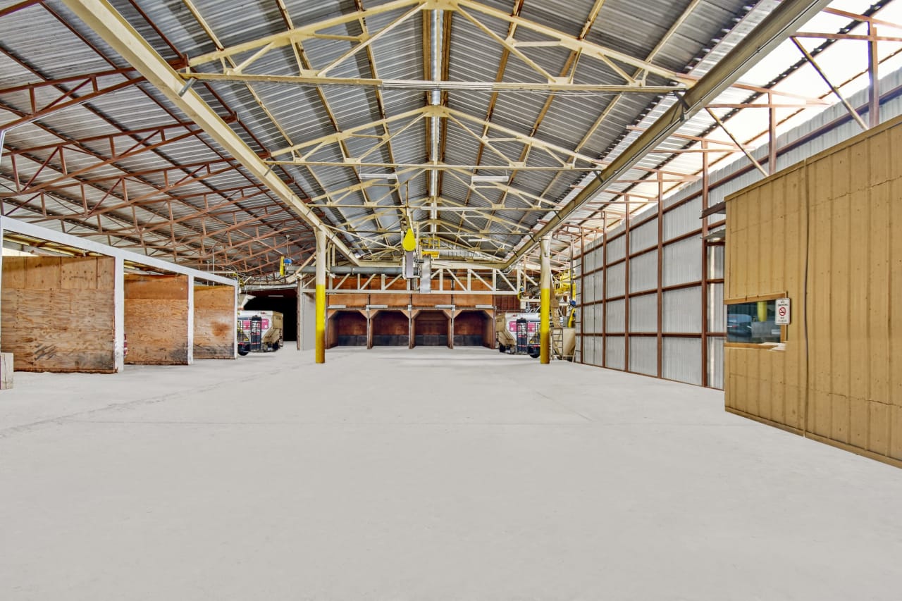 Iconic Diamond L Ranch Located in Washington County Between Brenham ...