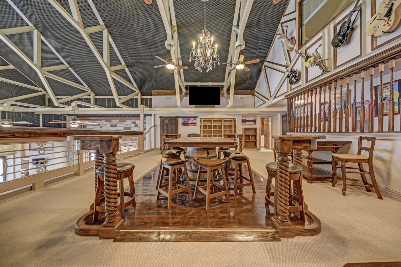 Iconic Diamond L Ranch Located in Washington County Between Brenham ...