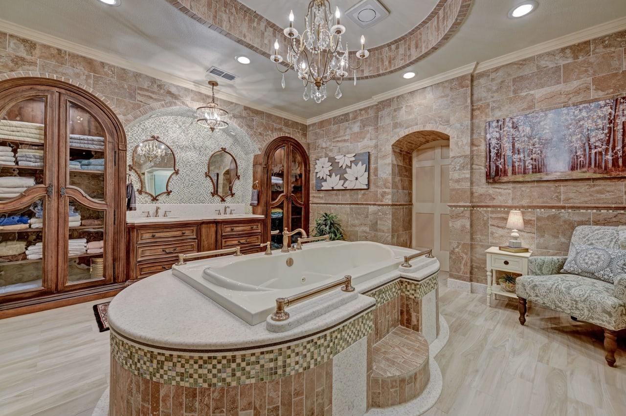 Iconic Diamond L Ranch Located in Washington County Between Brenham ...