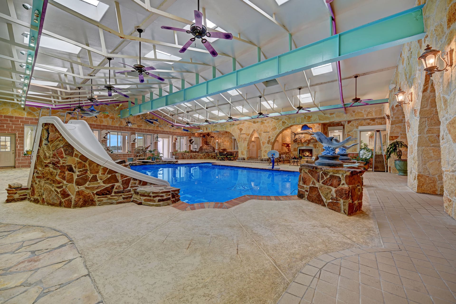 Iconic Diamond L Ranch Located in Washington County Between Brenham ...