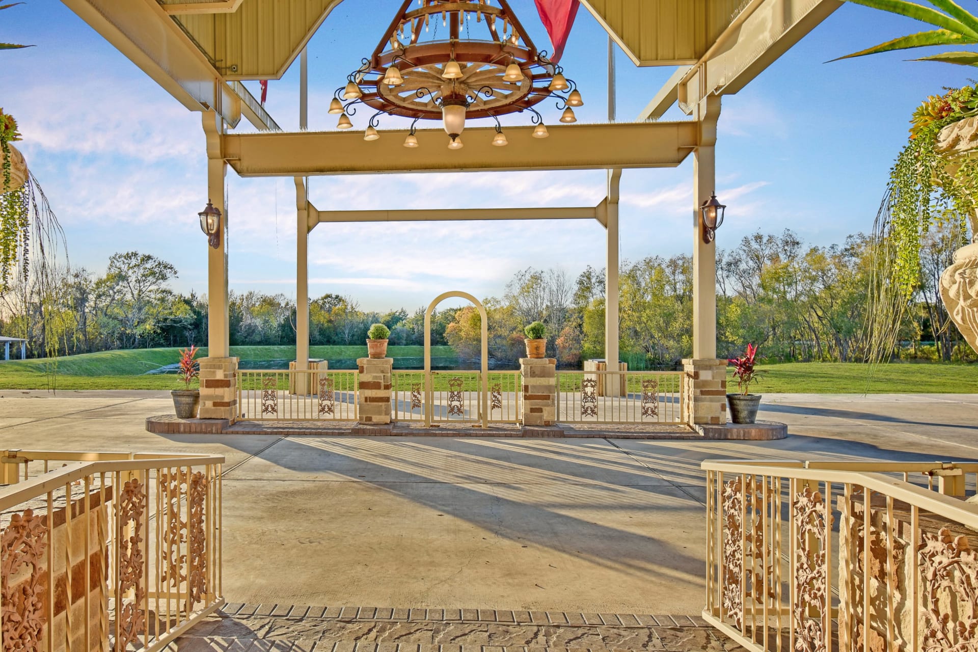 Iconic Diamond L Ranch Located in Washington County Between Brenham ...