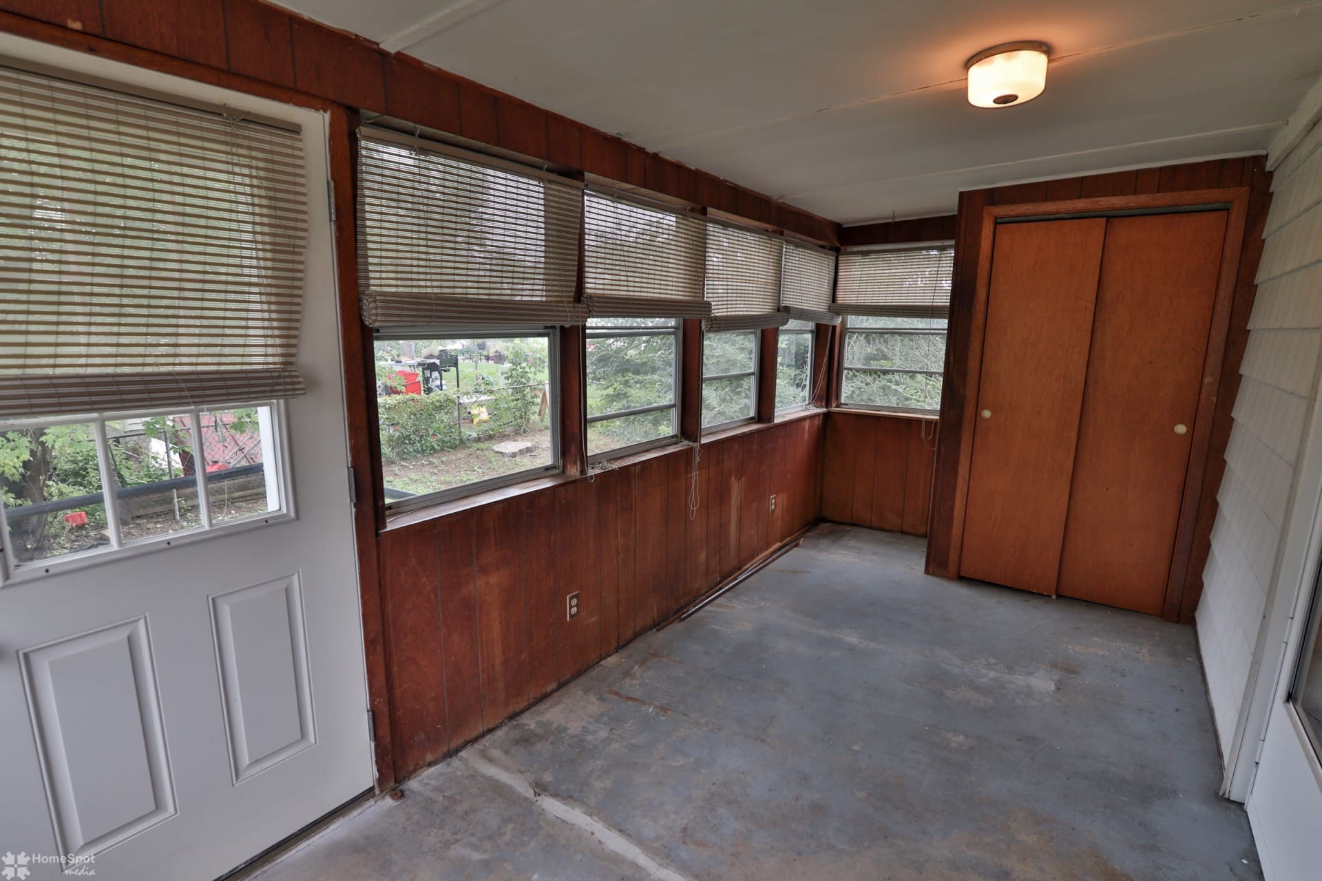 921 Jennings Street | Jennifer de Jesus