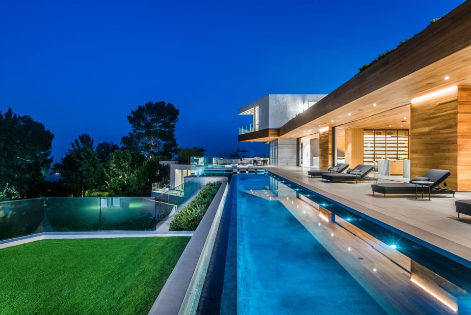 Explore the 9 Best Pools in LA | The Fridman Group