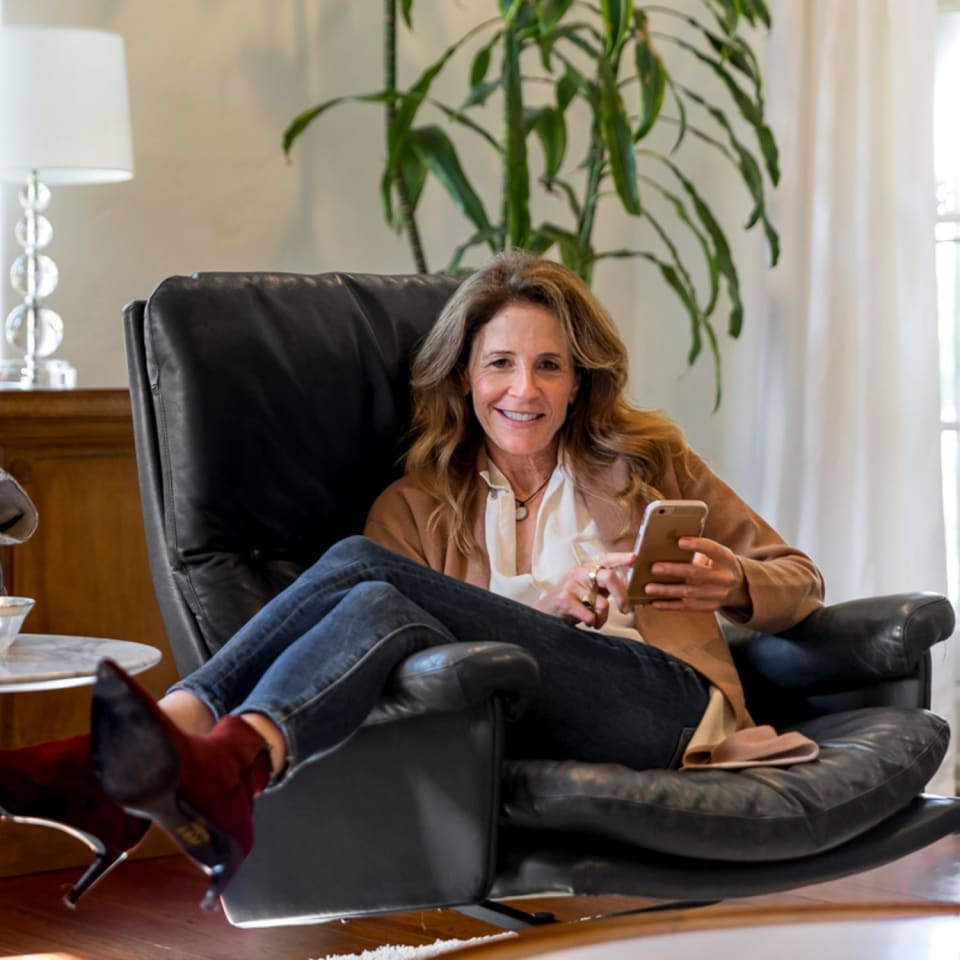 Laura Barton | Ross and Barton