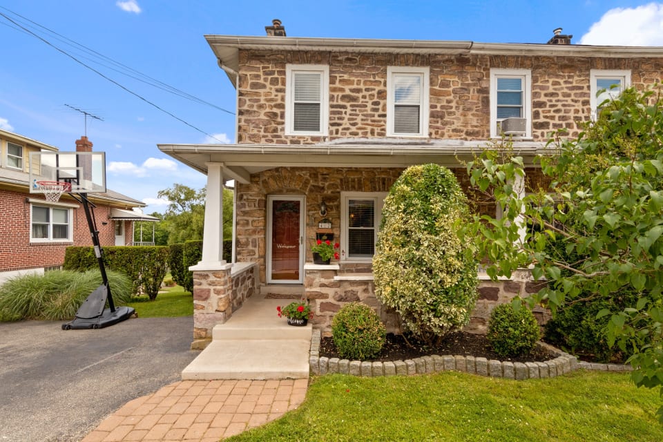 Plymouth Meeting | Jamie Erfle