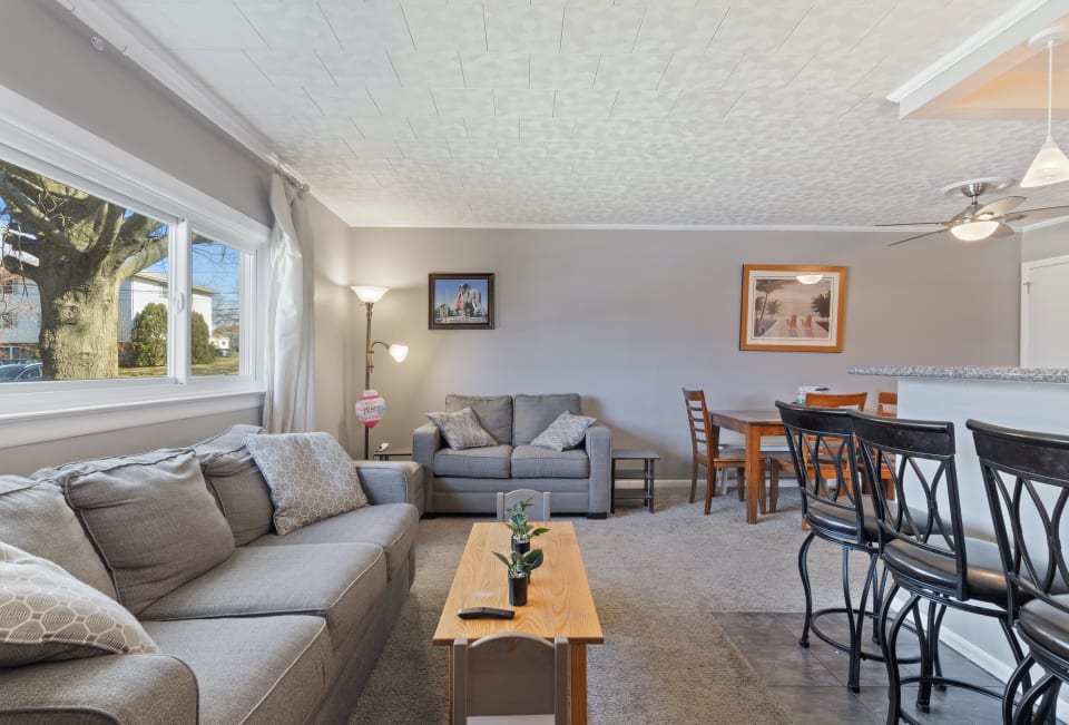 605 Turf Lane | Conshohocken, PA 19428 | Jamie Erfle | Jamie Erfle