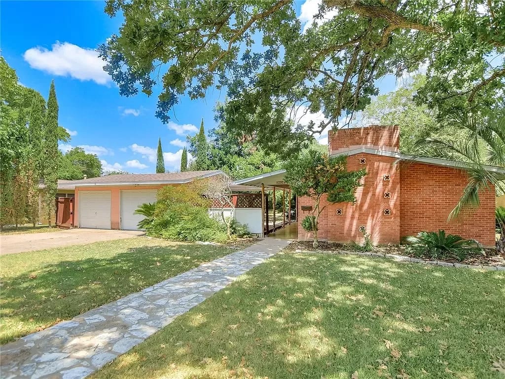 About Bridget Ramey | Austin Luxury Real Estate Agent