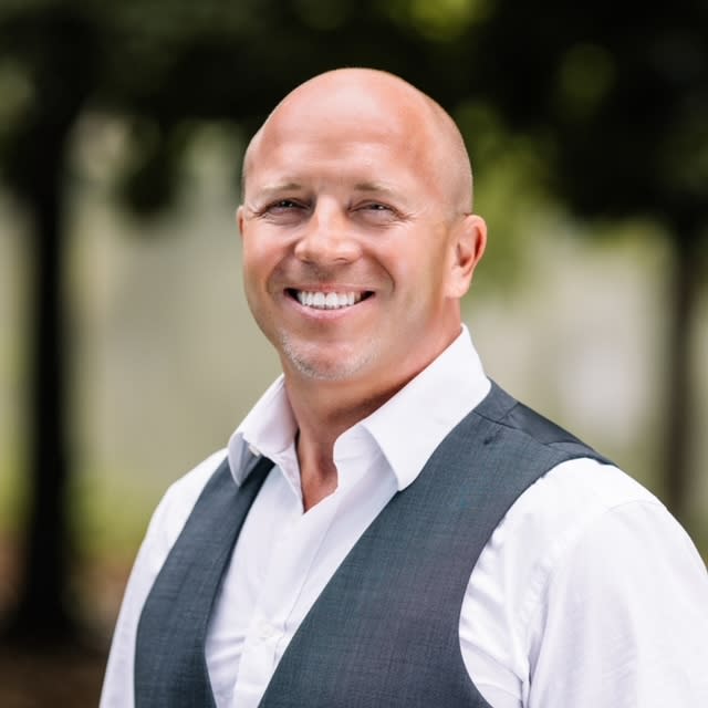 Chad Hull - Clareo Real Estate