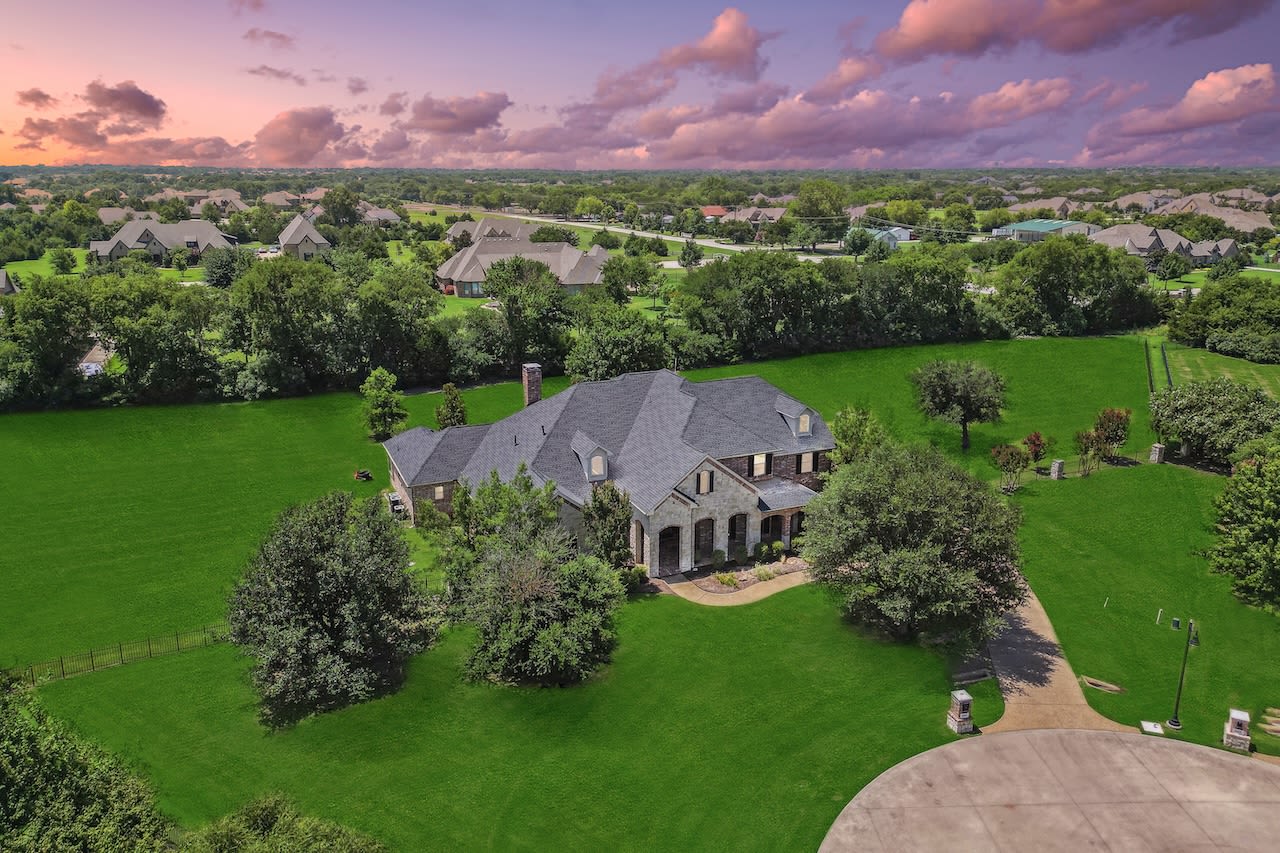 Discover Places to Live in Texas | TLC Realty TX