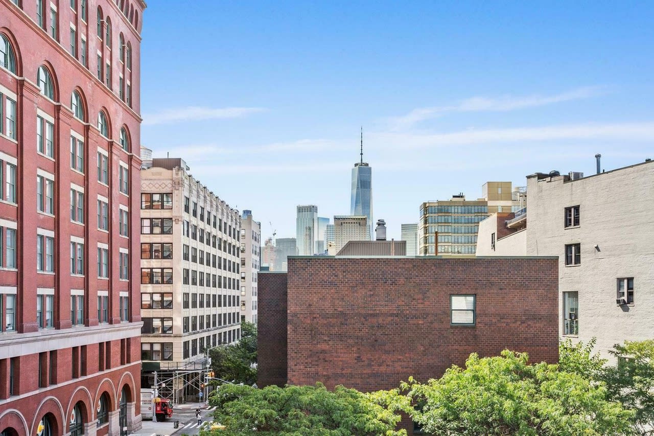 165 Christopher St Unit 5I | New York, NY 10014 | 2 Beds, 2 Baths ...