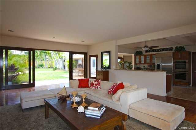 4473 Aukai Avenue | Honolulu, HI 96816 | 4 Beds, 5 Bath