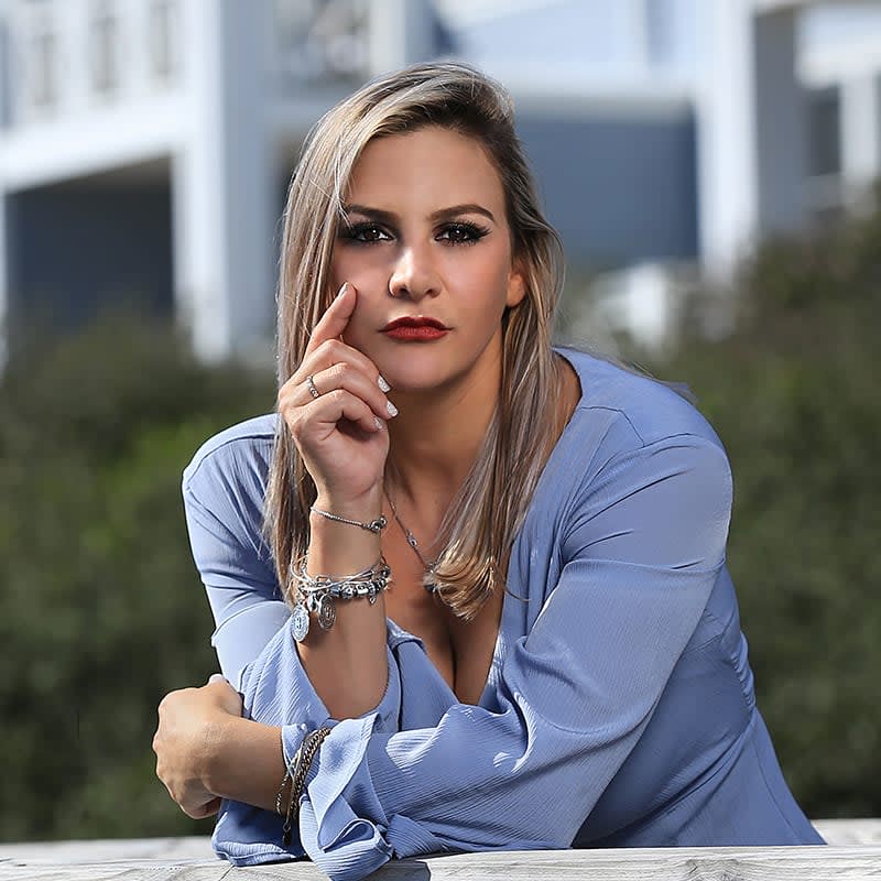 About Elizabeth Boswell | Destin - Coastal Luxury Real Estate | Live ...