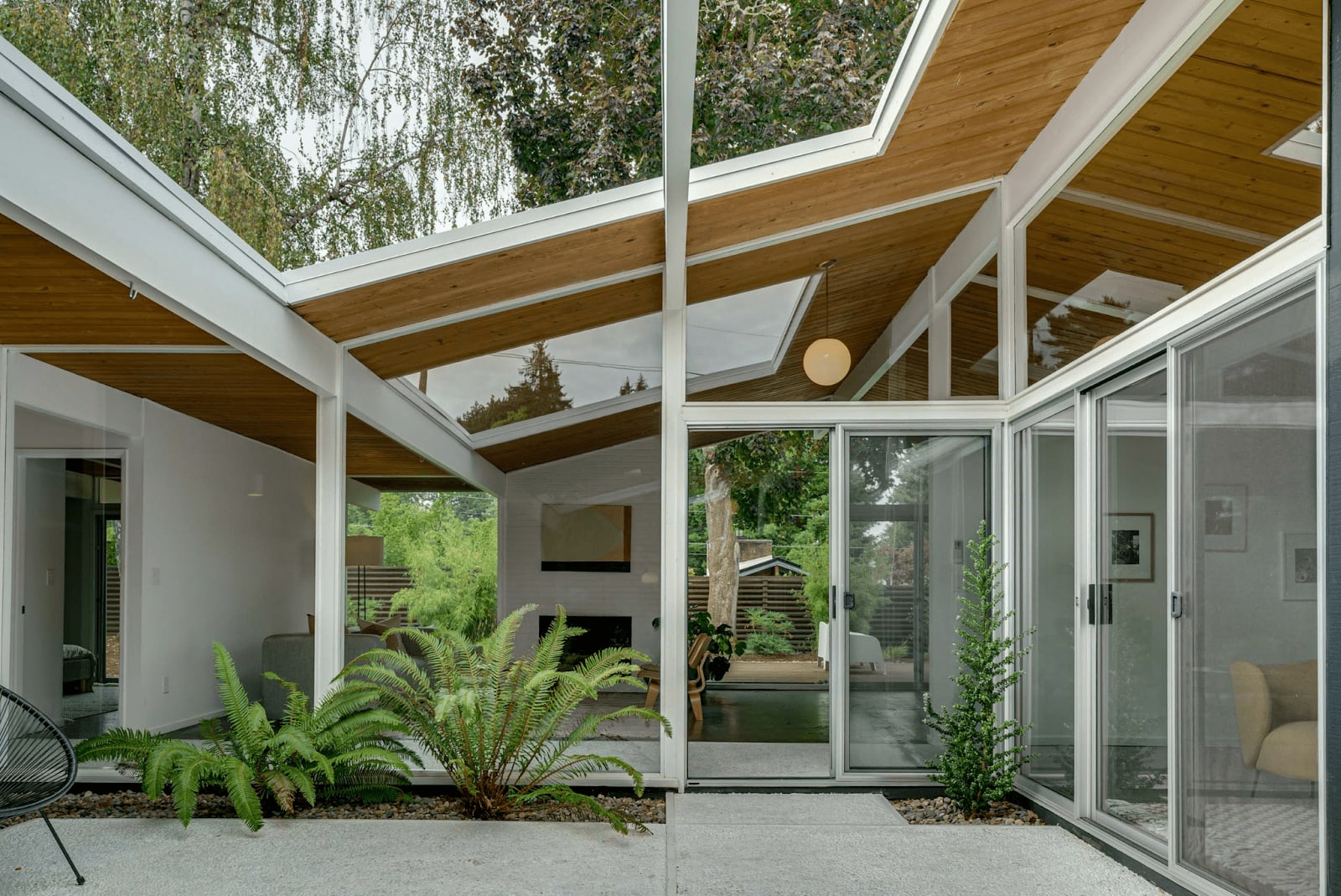 Back to the Basics: What Defines Mid-century Architecture? | Blog ...