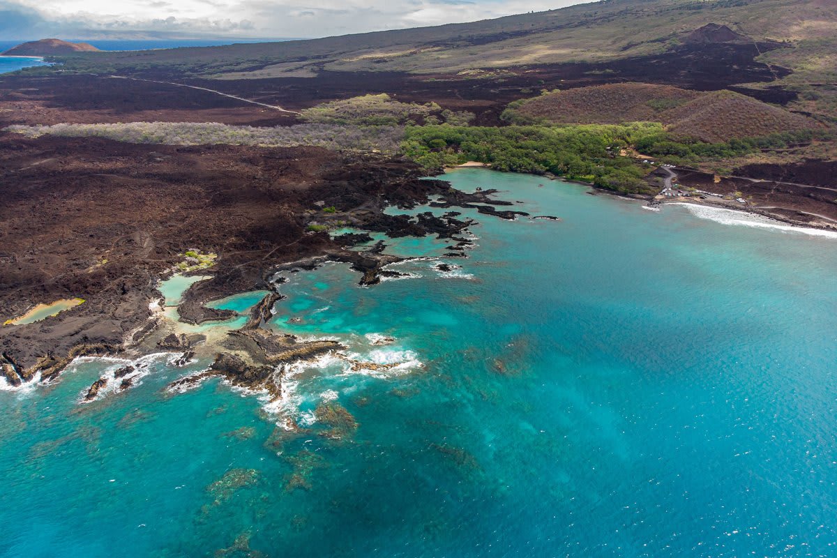 Out of This World Beauty at La Perouse Bay—the Literal ‘End of the Road ...