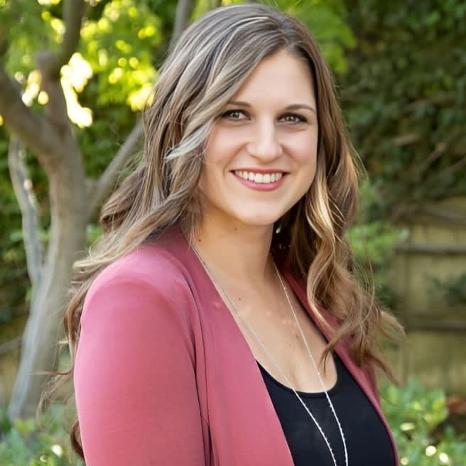 About Ilana Nahouraii