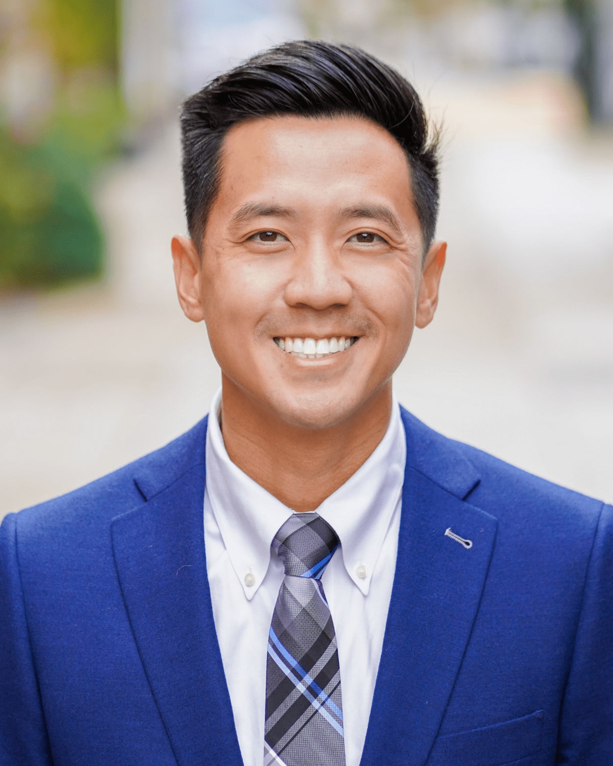 Tommy Doan | Your Local Real Estate Auctioneer