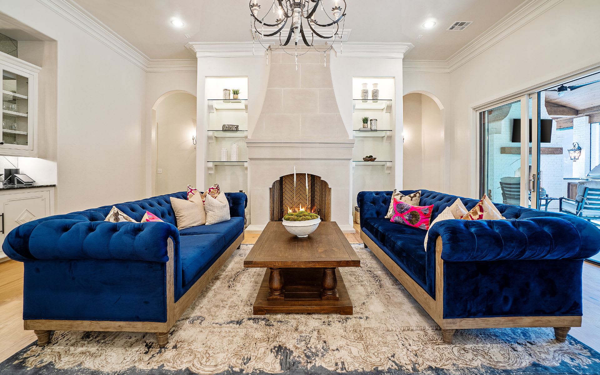 About Us | Ann Howarth