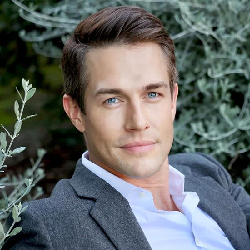 About Levi Freeman | Nourmand & Associates | Beverly Hills Real Estate