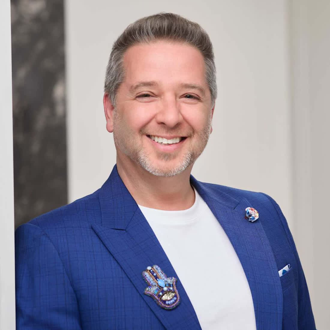 Gorgeous Lower Penthouse | Barry Cohen Homes