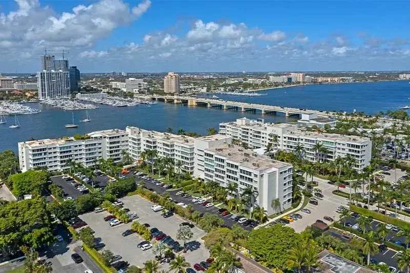 Palm Beach Towers, Palm Beach | Neighborhood Guide