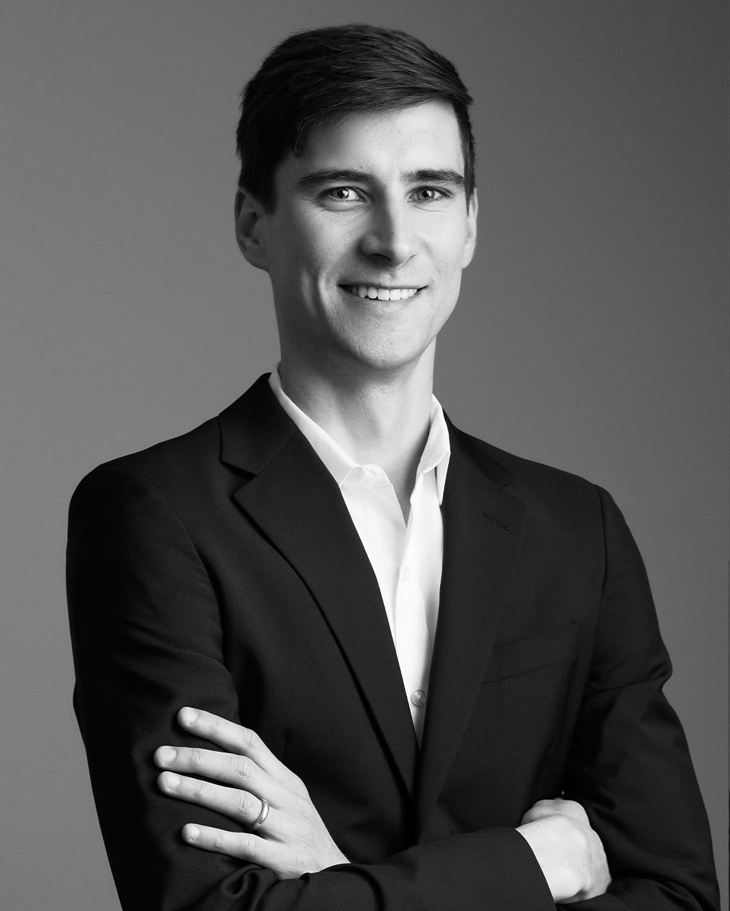 Associates | Carolwood | Beverly Hills Real Estate Agents