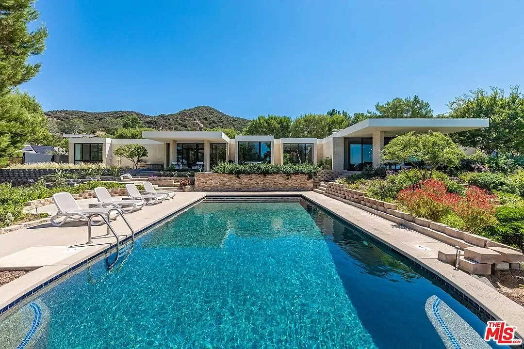 Jade Mills | Beverly Hills Real Estate Agent | Luxury Realtor