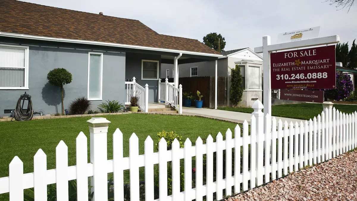 Debbie Weiss | Los Angeles Real Estate Agent