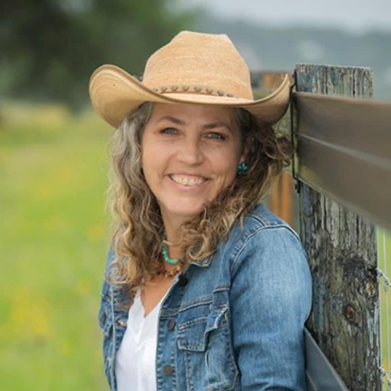 CB Stagecoach - Bandera | Coldwell Banker Harper