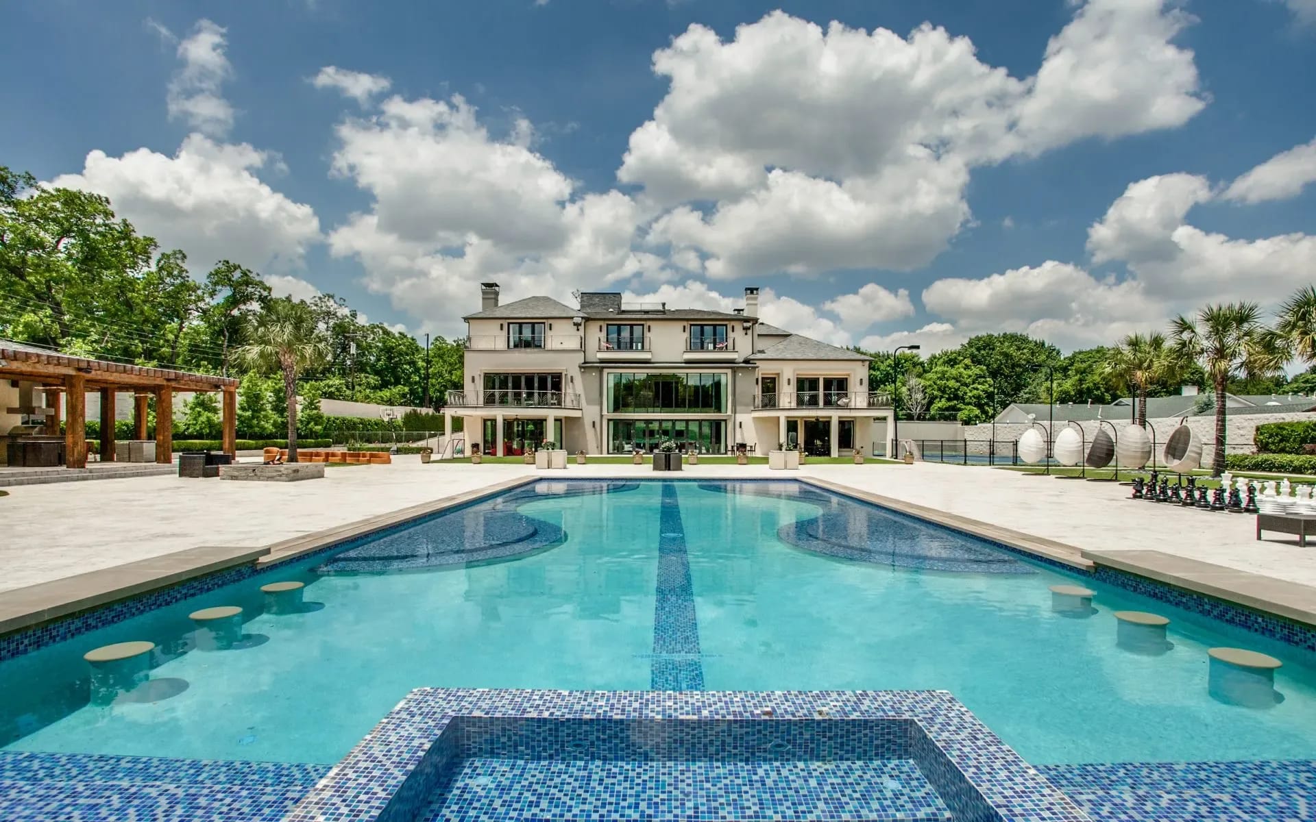 About Chad Roffers | Global Luxury Real Estate Auctions