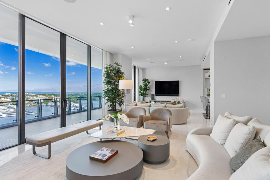 Luxury Palm Beach Real Estate | Samantha Curry