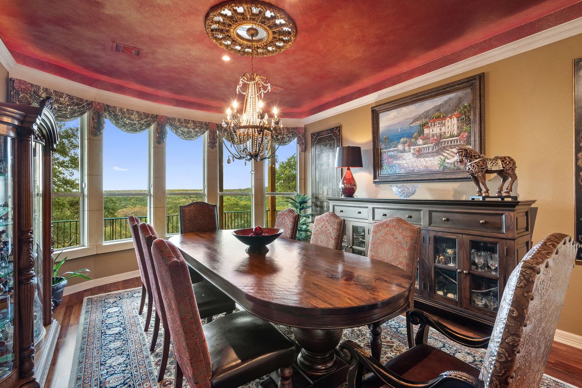 Jester/Canyon Ridge | Susan Barringer | Austin Real Estate Agent