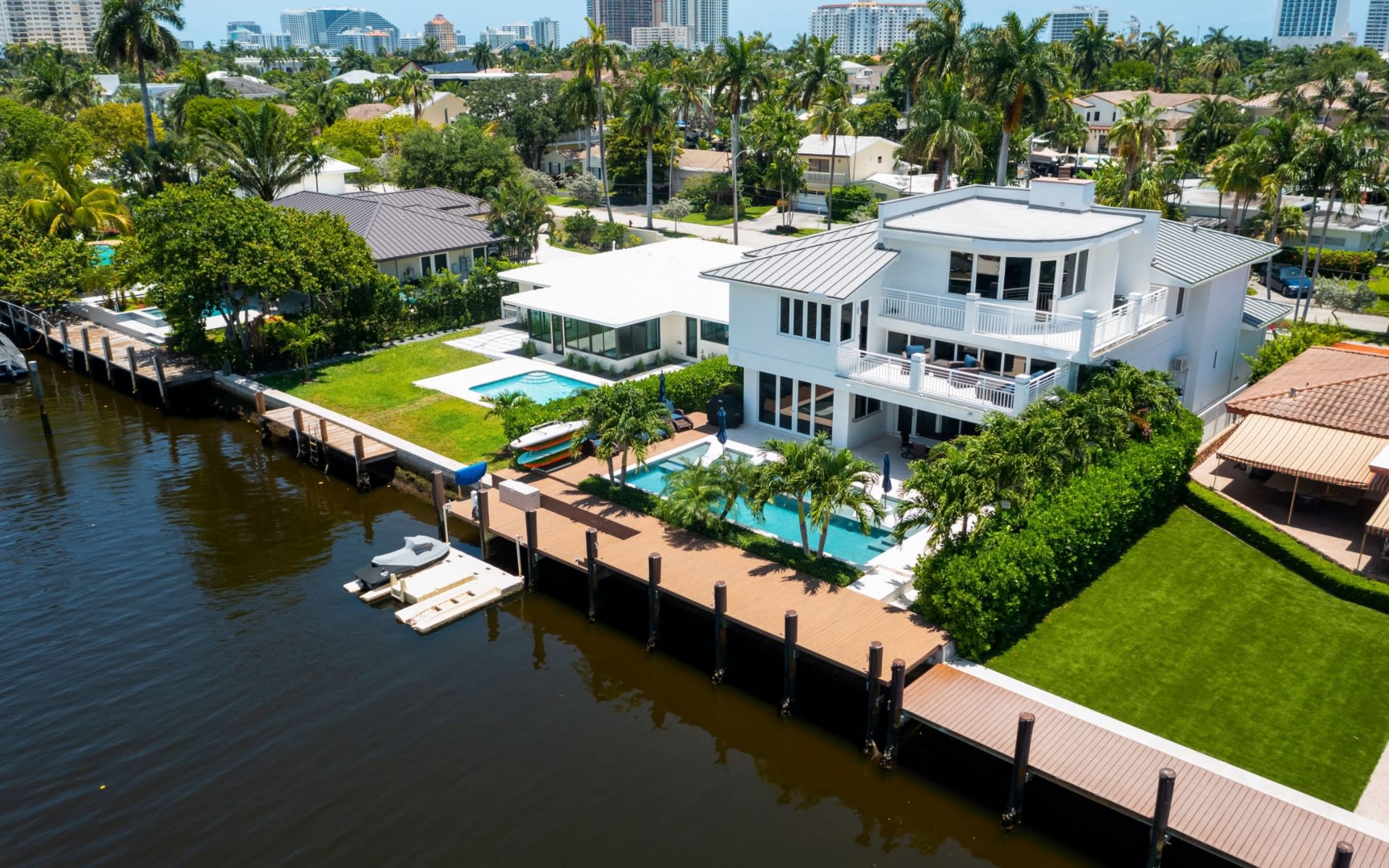 Comprehensive Guide to Florida Neighborhoods | Sara Violette