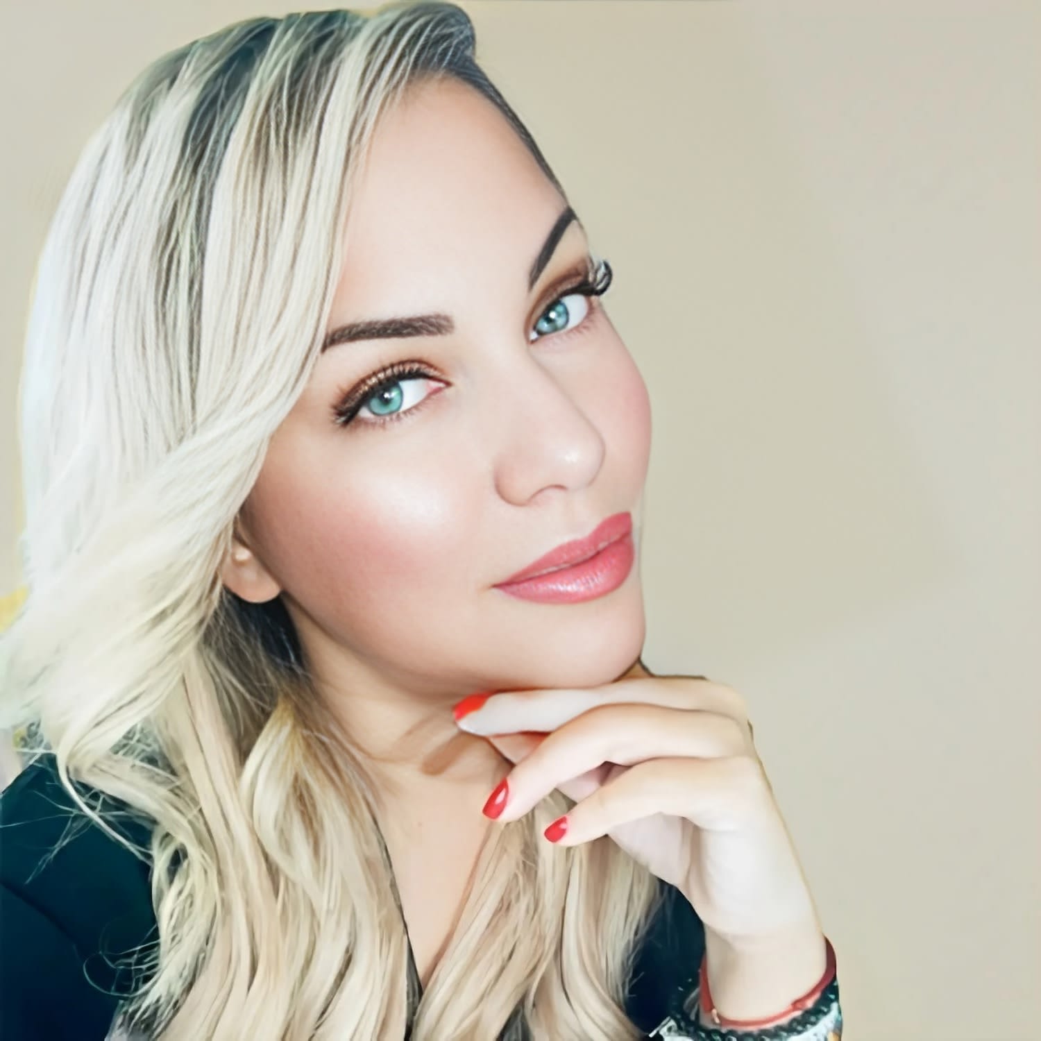 Alexandra Muniz | Arizona Real Estate Expert
