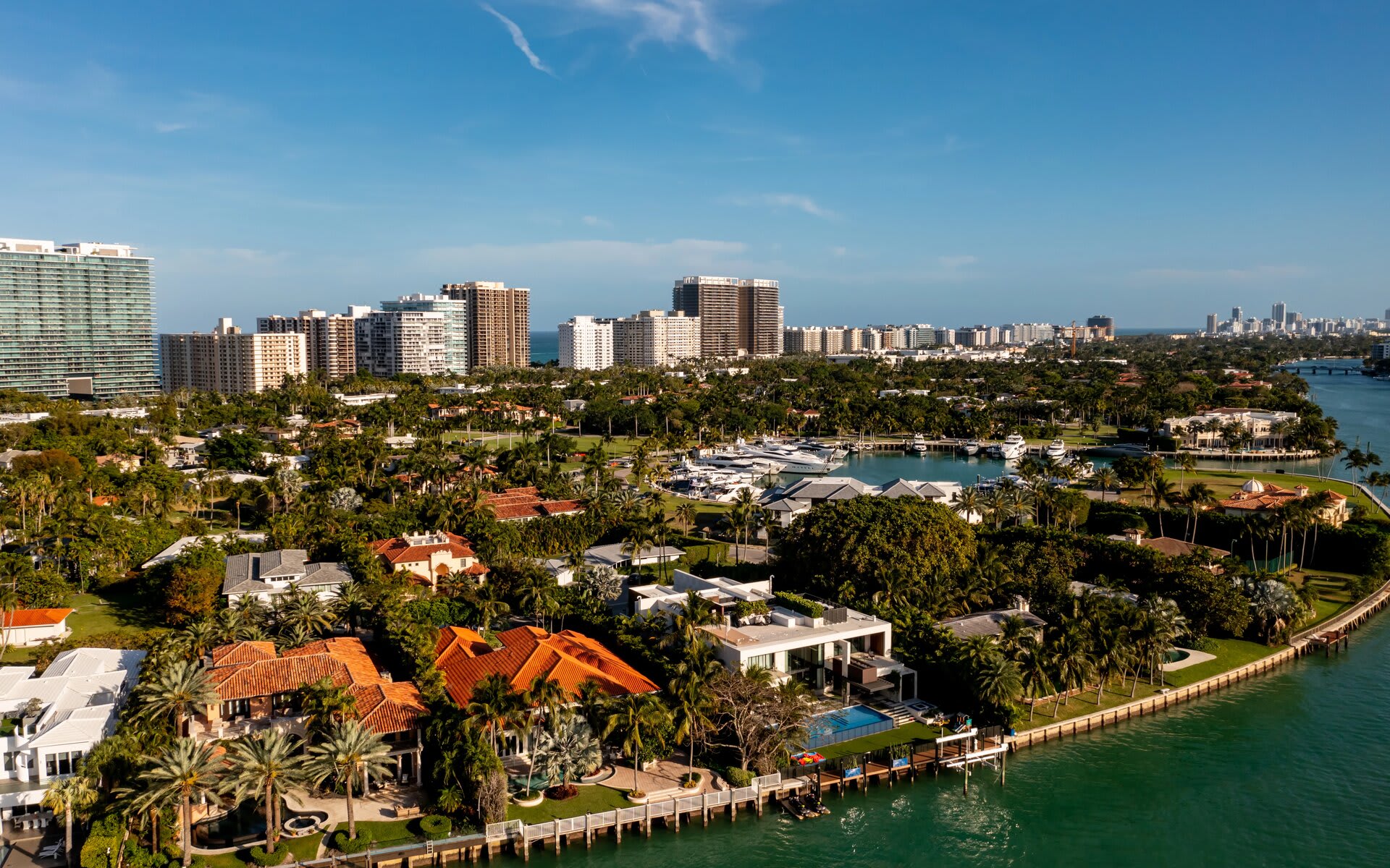 Explore Florida Neighborhoods | Maxim Properties