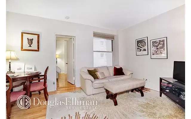 100 Central Park South Unit: 6E