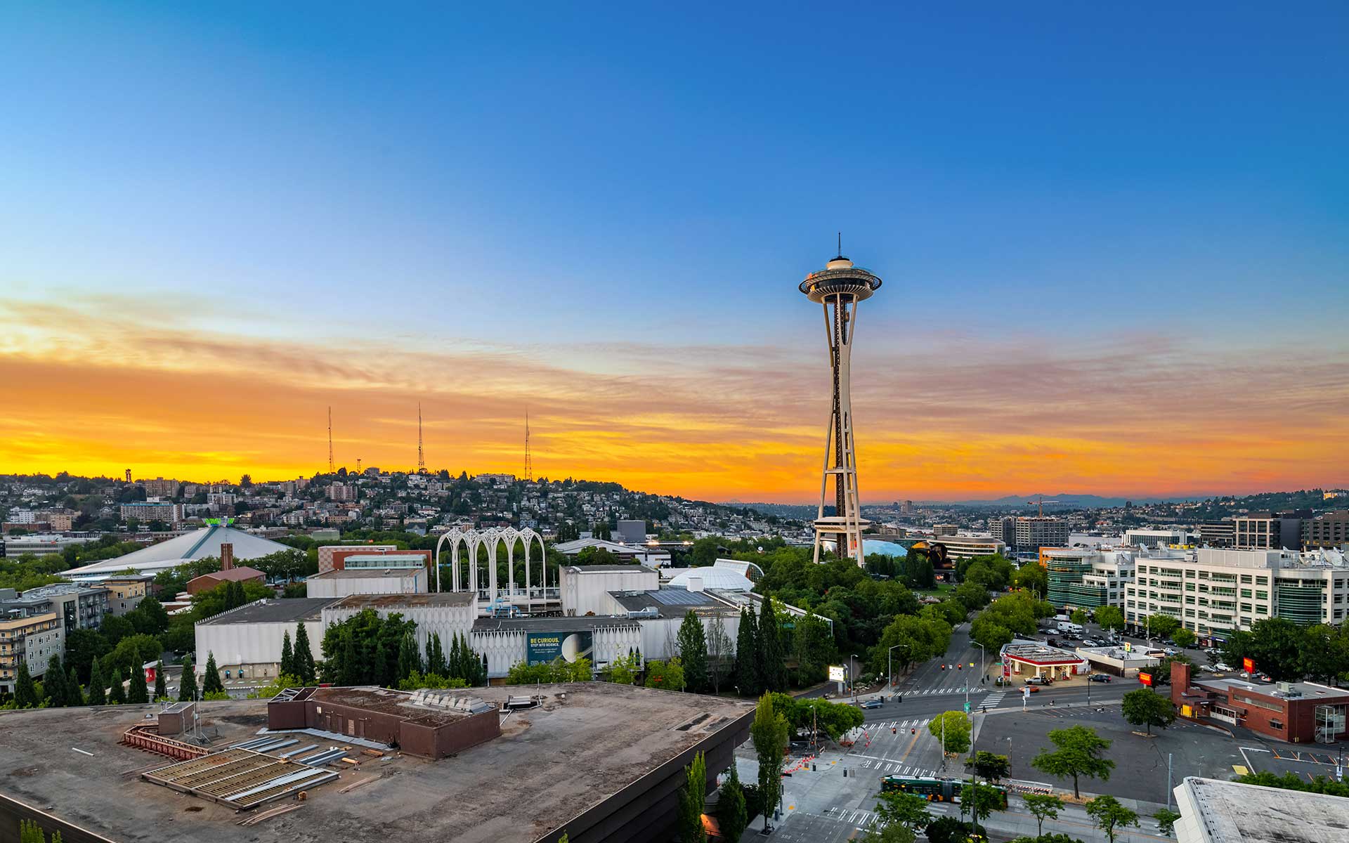 Iconic Seattle Views & The City at Your Doorstep | Team Foster